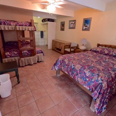 Robert's K38 Surf Motel - ROBERT'S K38 SURF MOTEL