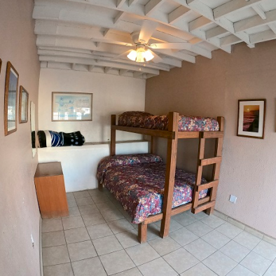 Robert's K38 Surf Motel - ROBERT'S K38 SURF MOTEL